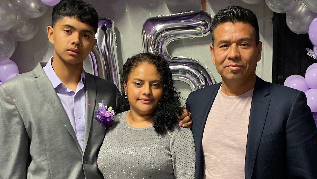 Fundraiser by Ellise Gitas : Support Flor's Third Fight Against Cancer