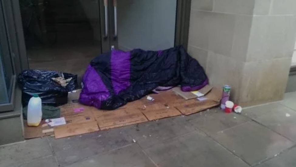 Inzamelingsactie van Alex Lewis : raise money for homelessness in cambridge