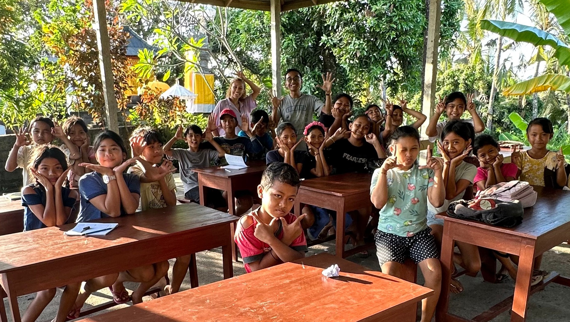 Fundraiser by Lauryn Duriez : Matériel scolaire pour les enfants du ...