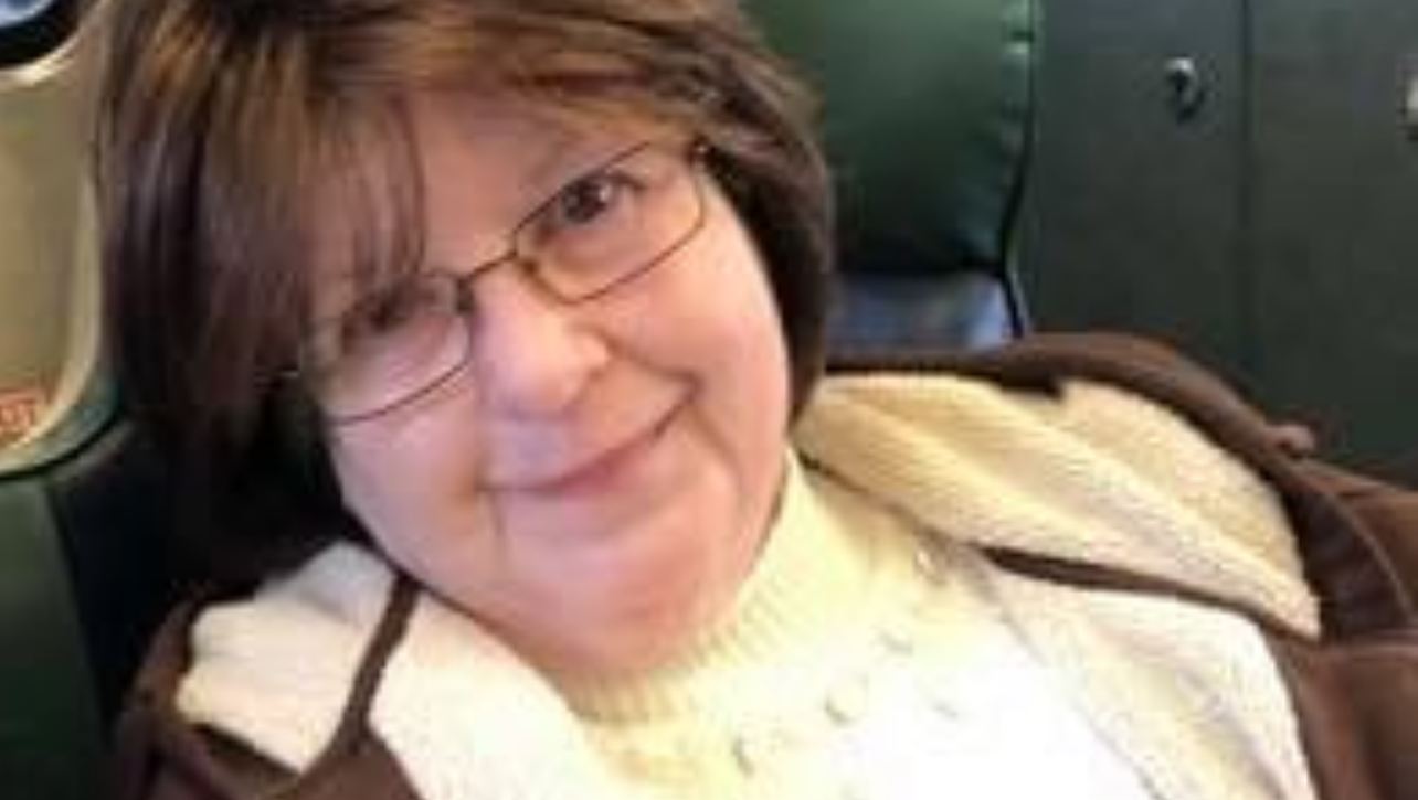 Fundraiser by Sonia Santiago : Support Christy in Carol's Final Journey