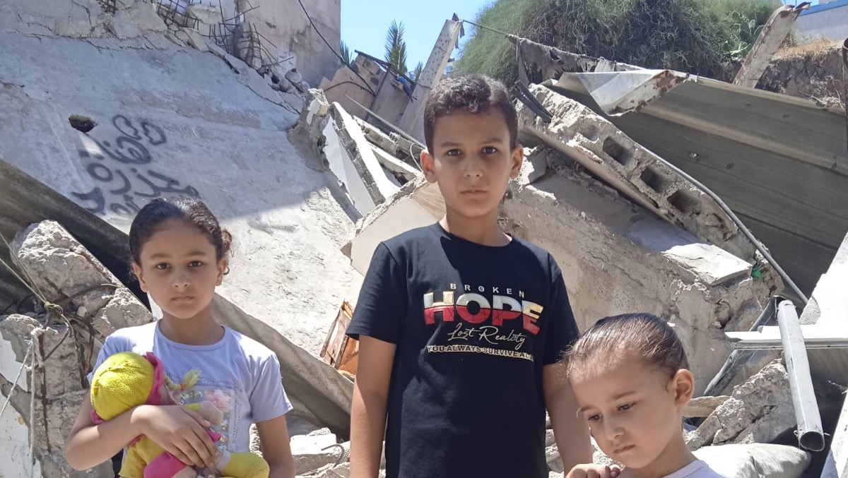 Fundraiser by dina dalloul : Help my relatives, even if it is a simple ...