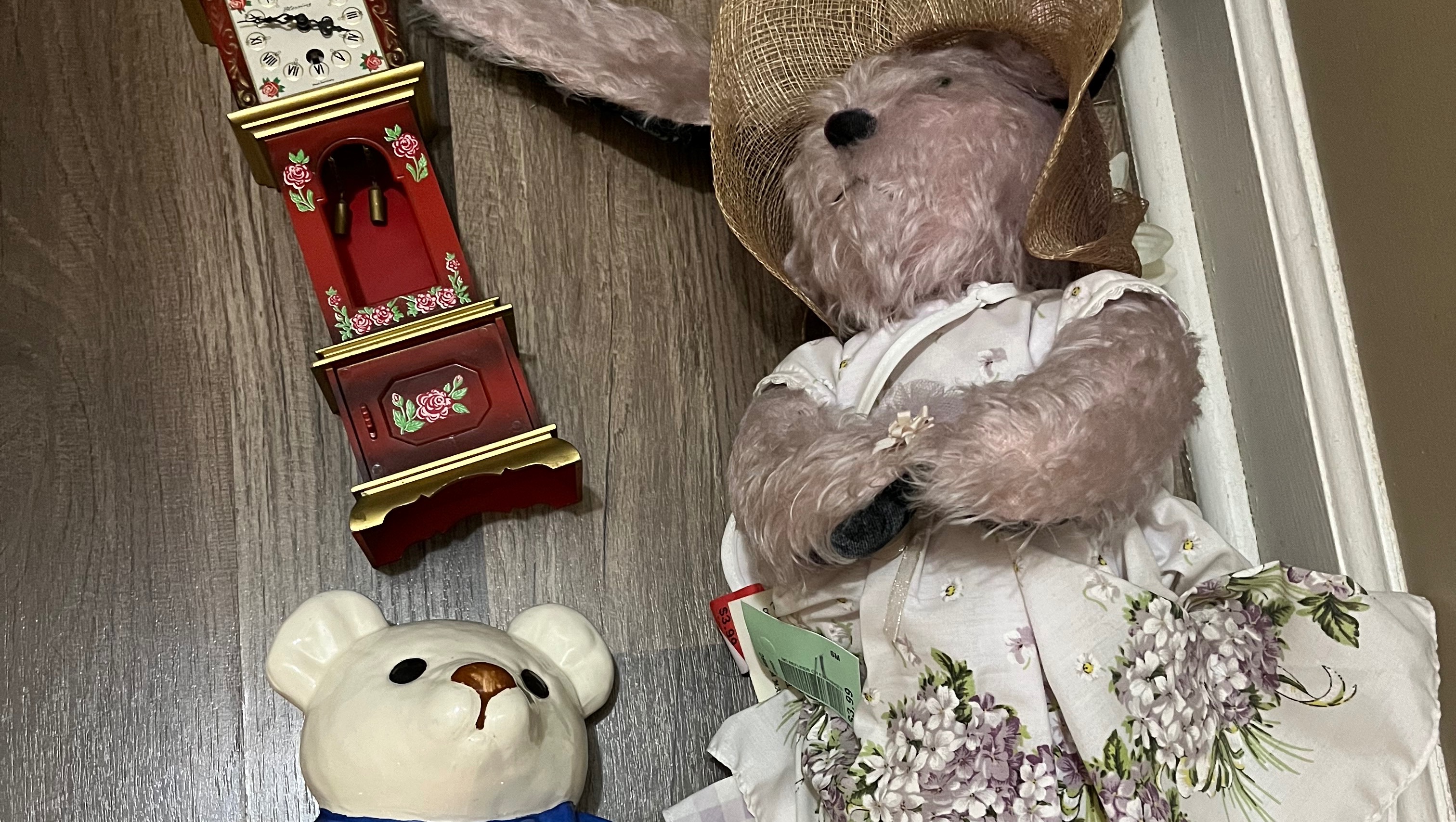 Fundraiser by Hugo Valentin Jr : I NEED HELP ESCAPING A TOXIC HOUSEHOLD