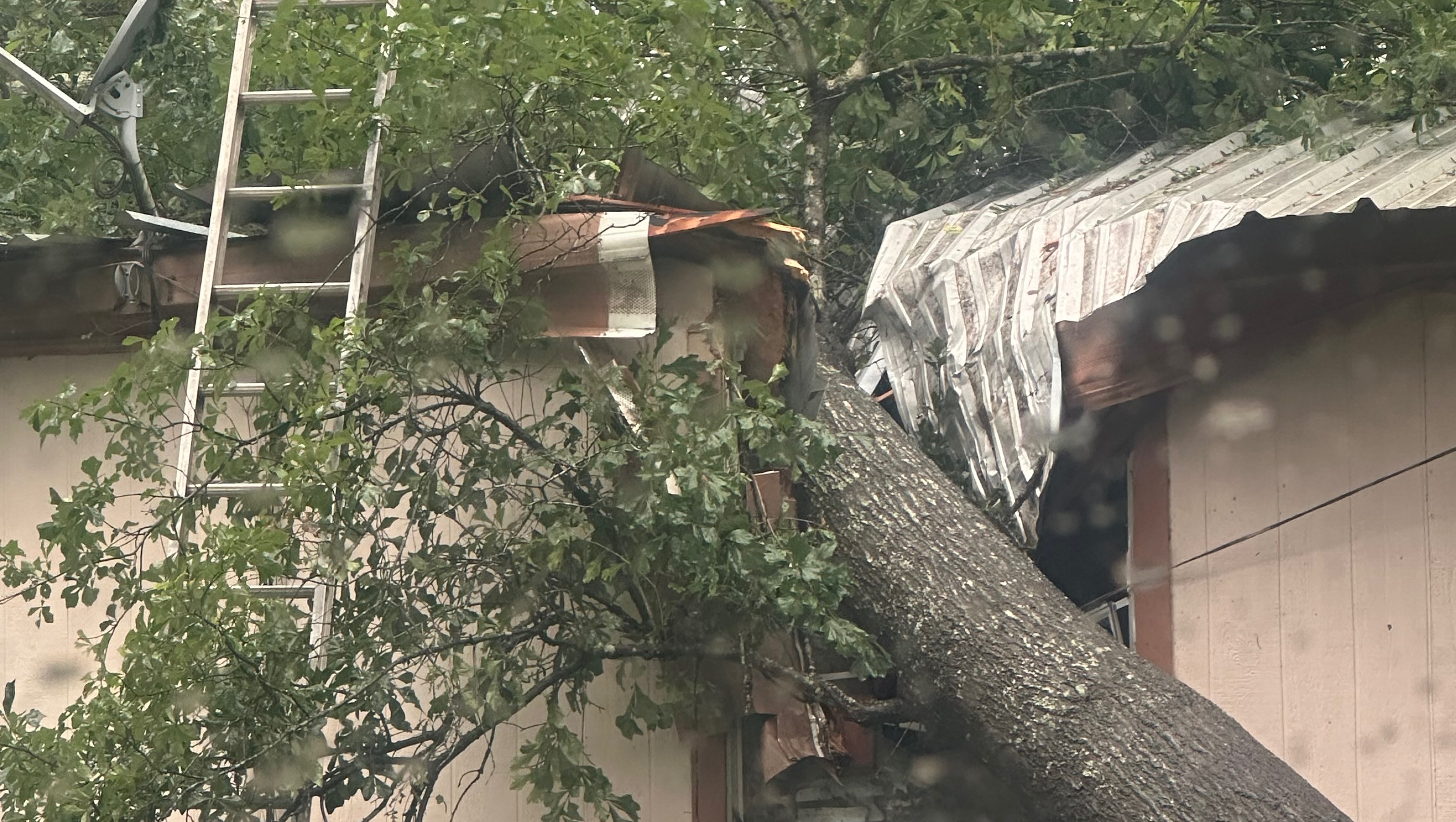 Fundraiser by Jennifer Hunt : Aid for Family Displaced by Beryl