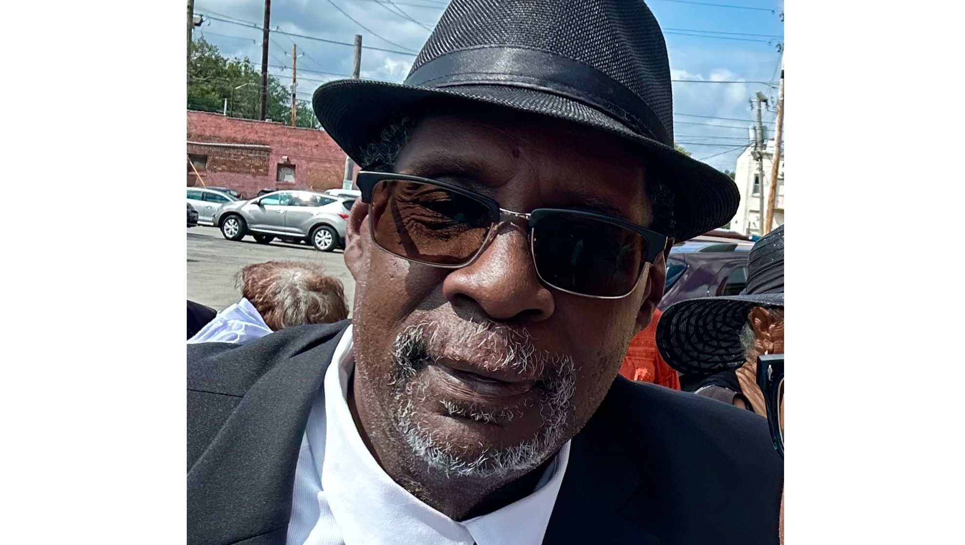 Fundraiser by De'Armond Davis : In Memory of Louis Davis: Memorial Fund