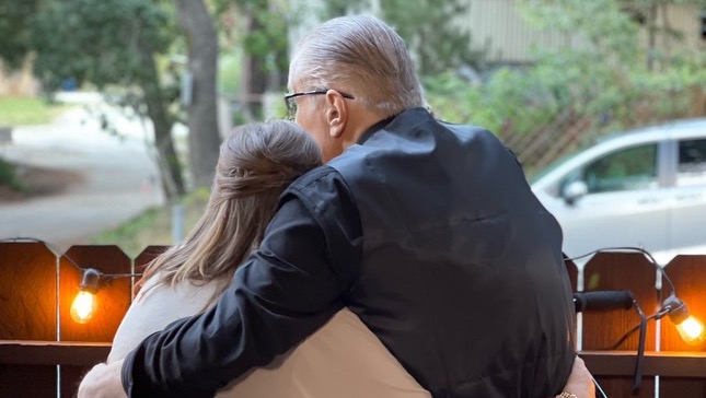 Fundraiser for Danielle Lowe by Brooke Dix : Honor Vicki Lowe: Support ...