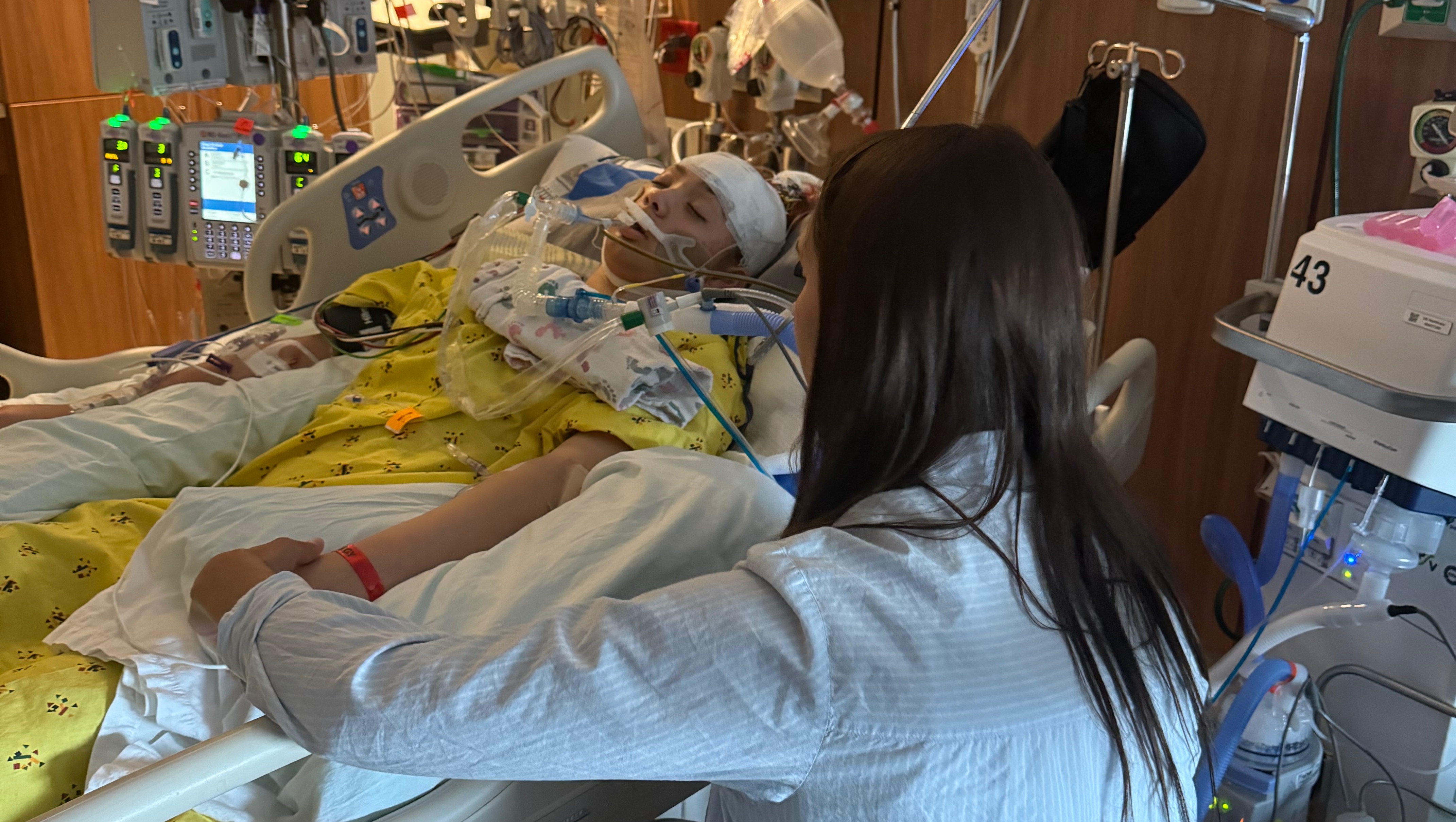 Fundraiser by Sandra Olivera : Support Cinthia's Critical Medical Care
