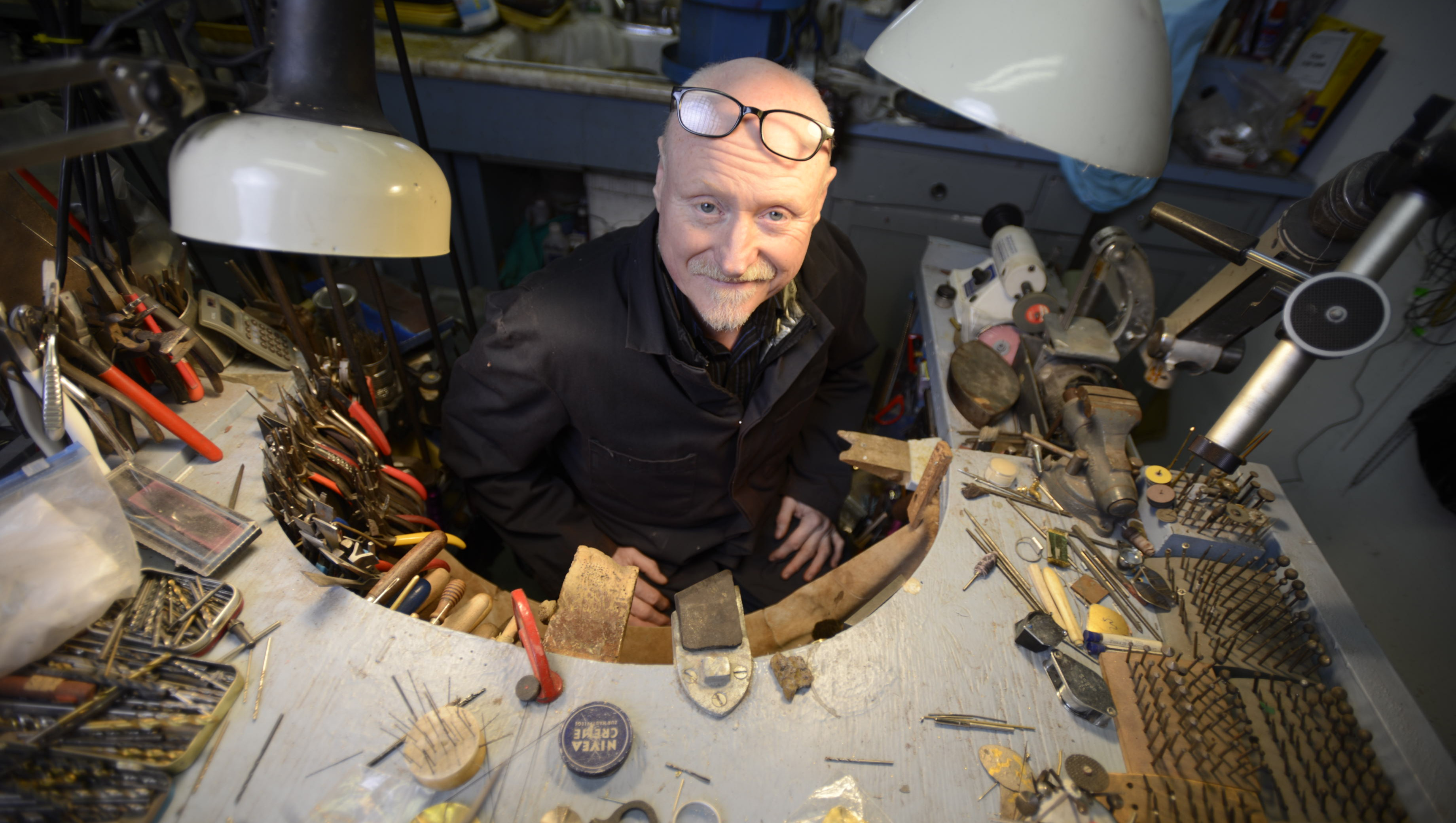 Fundraiser by Charles Lewton-Brain : Help Charles Get New Eyes