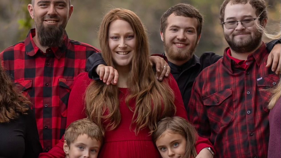 Fundraiser for Laura Straus by Codi Costillo : Laura’s battle with ...