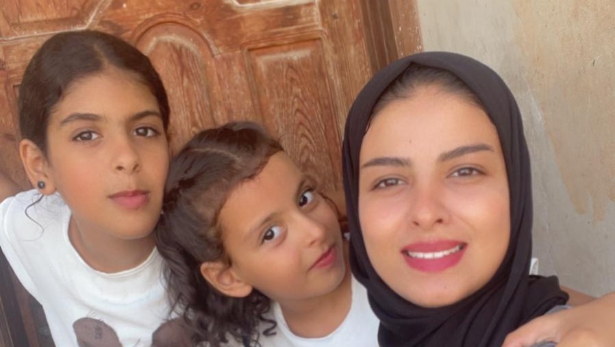 Fundraiser by Hassan Ban : HELP SABREEN'S FAMILY EVACUATE!!
