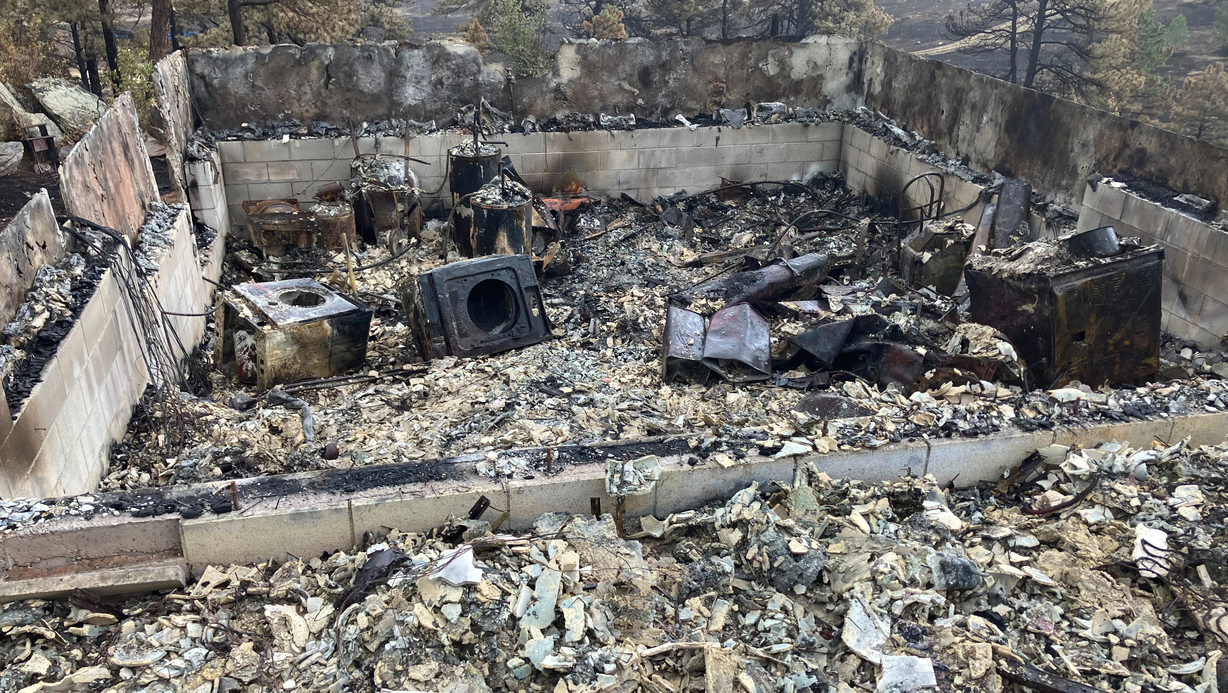 Fundraiser for Eliza Rayner by Shannon L : Help Eliza and Zach Rebuild ...