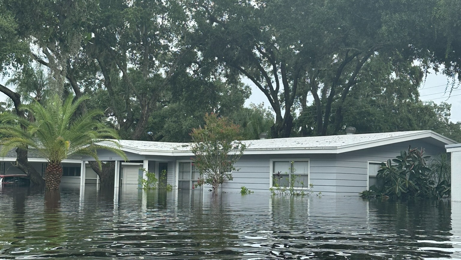 Recaudación de fondos de Austin Landry: Restore Doug Lapp's Home and ...