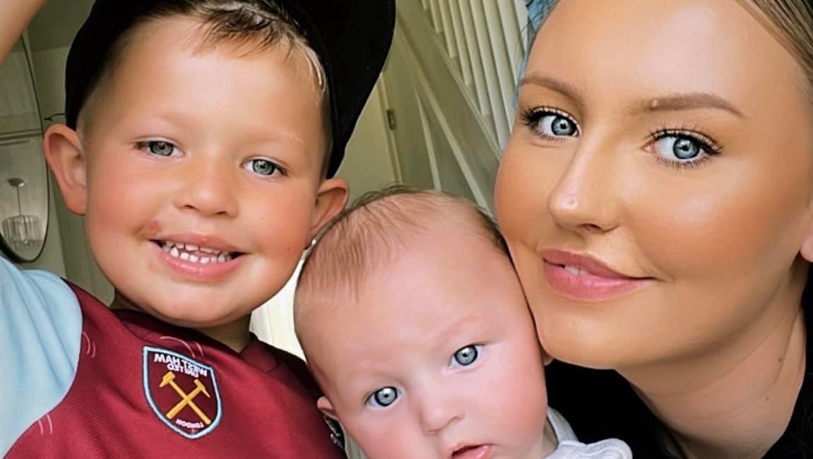 Fundraiser for Georgia Perry by Leoni Jones : Georgia and her family in ...