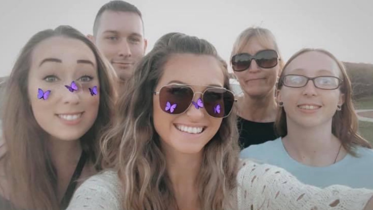 Fundraiser by Amanda Overton : Help Mama Deb Battle Stage 4 Small Cell ...