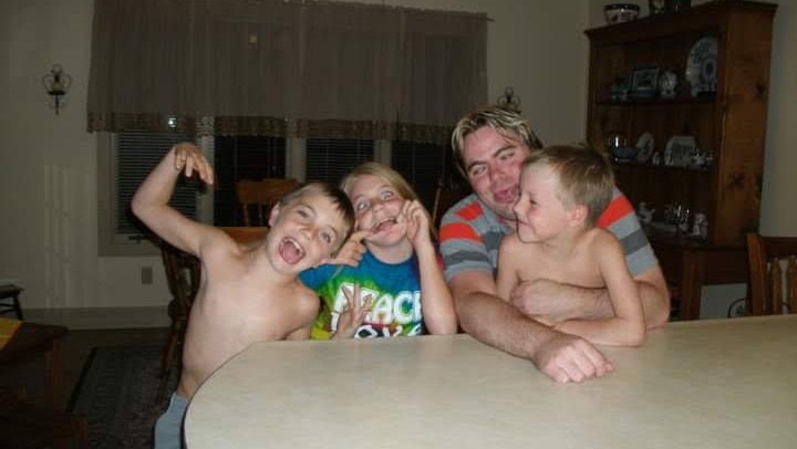 Fundraiser for Reta Cagle by Iris Gallardo : Honor Andrew Cagle: Support His Family