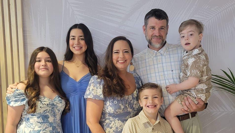 Fundraiser by Jennifer Foster : Help the Goins Family Rebuild Their Home