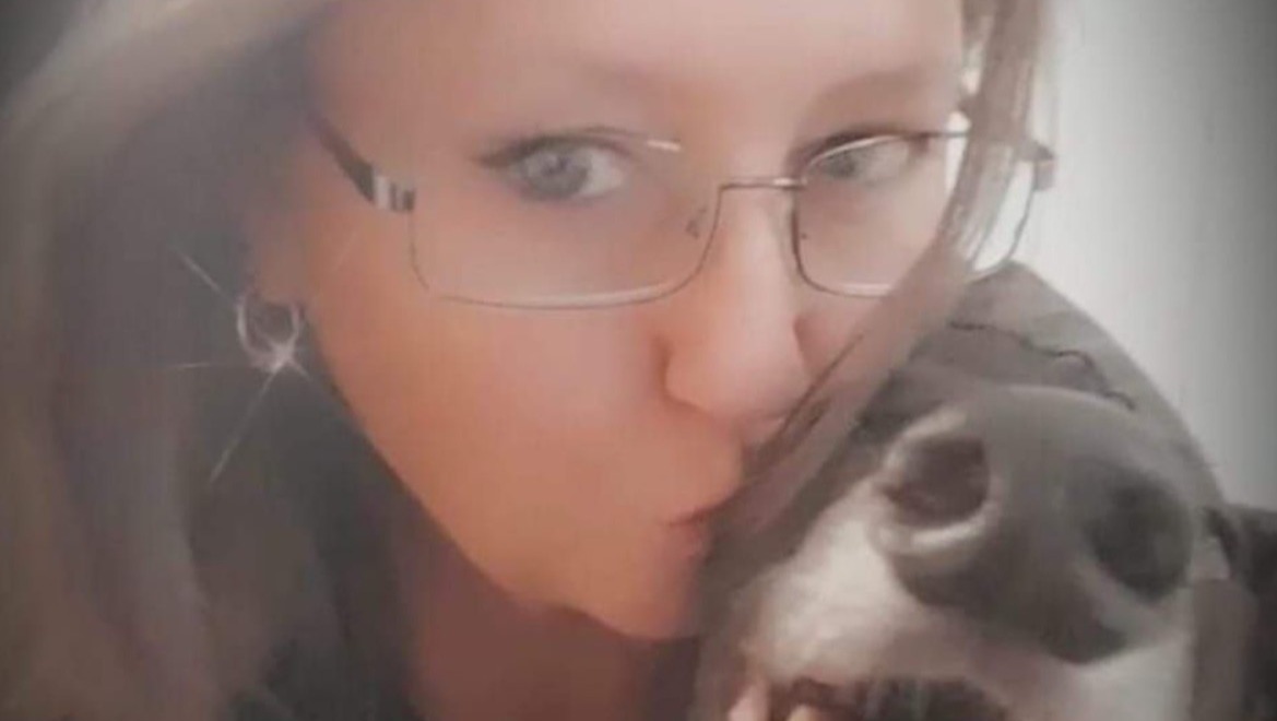 Fundraiser by DARREN PENNEY : Help me raise funds for my sister's stage ...