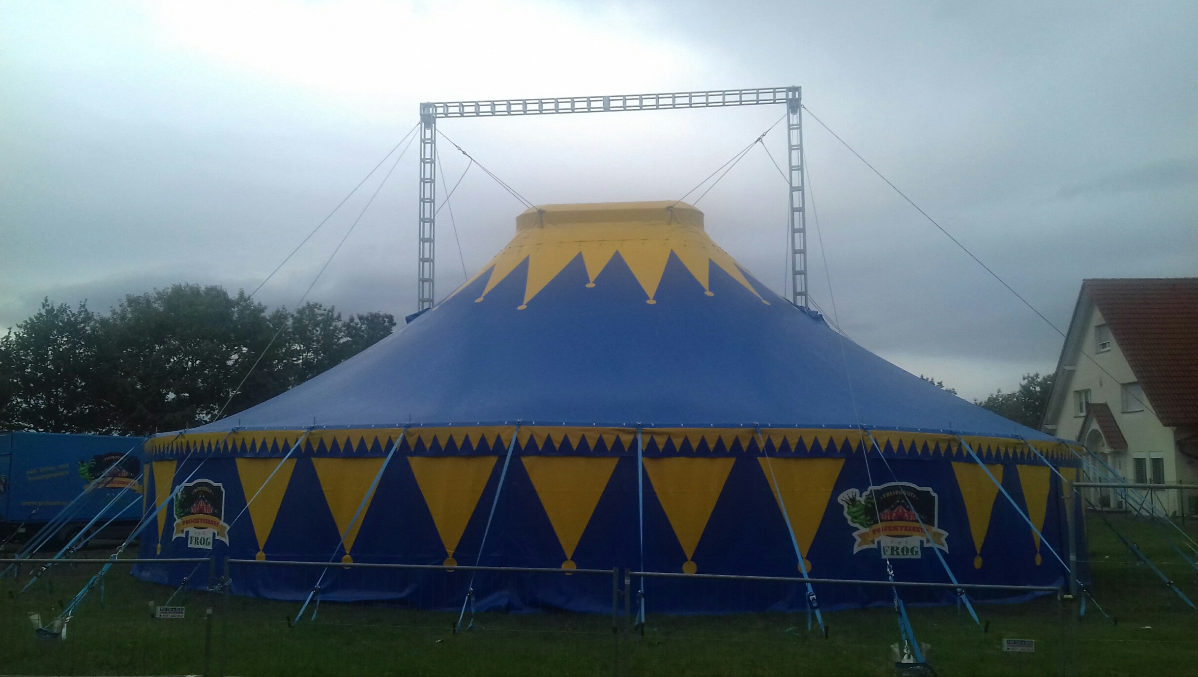 Fundraiser by Jenny Zinnecker : Stromkosten für Kinder Mitmach-Zirkus FROG