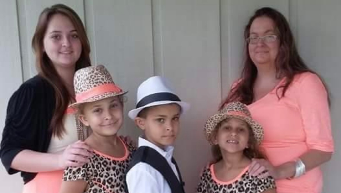 Fundraiser for Dawn Swallow by Clare Nettles : Support Family Displaced ...