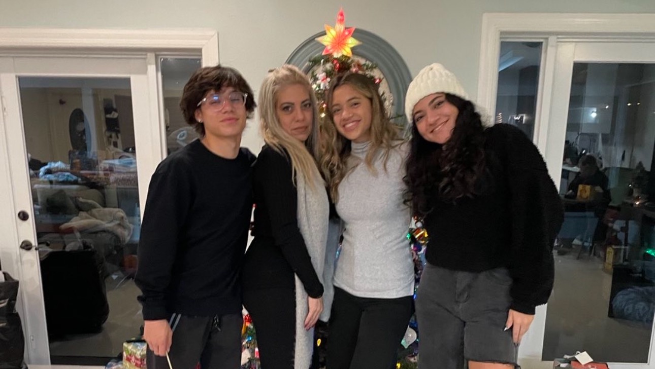 Fundraiser by Christina Rivas : Help Alexys Provide for Her Family's Needs