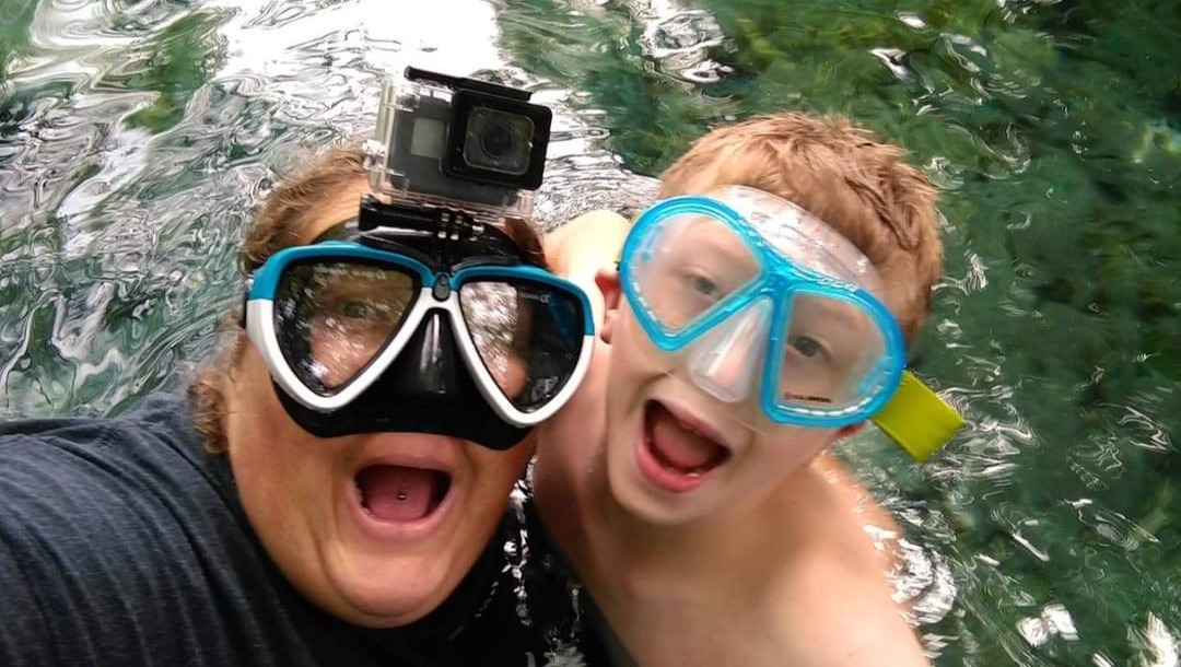 Fundraiser for Lindsay Smith by Ashley Betts : Aid Lindsay and Her Son ...