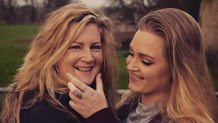 Fundraiser by Jessica Westgate : Jess runs Hackney for Helen