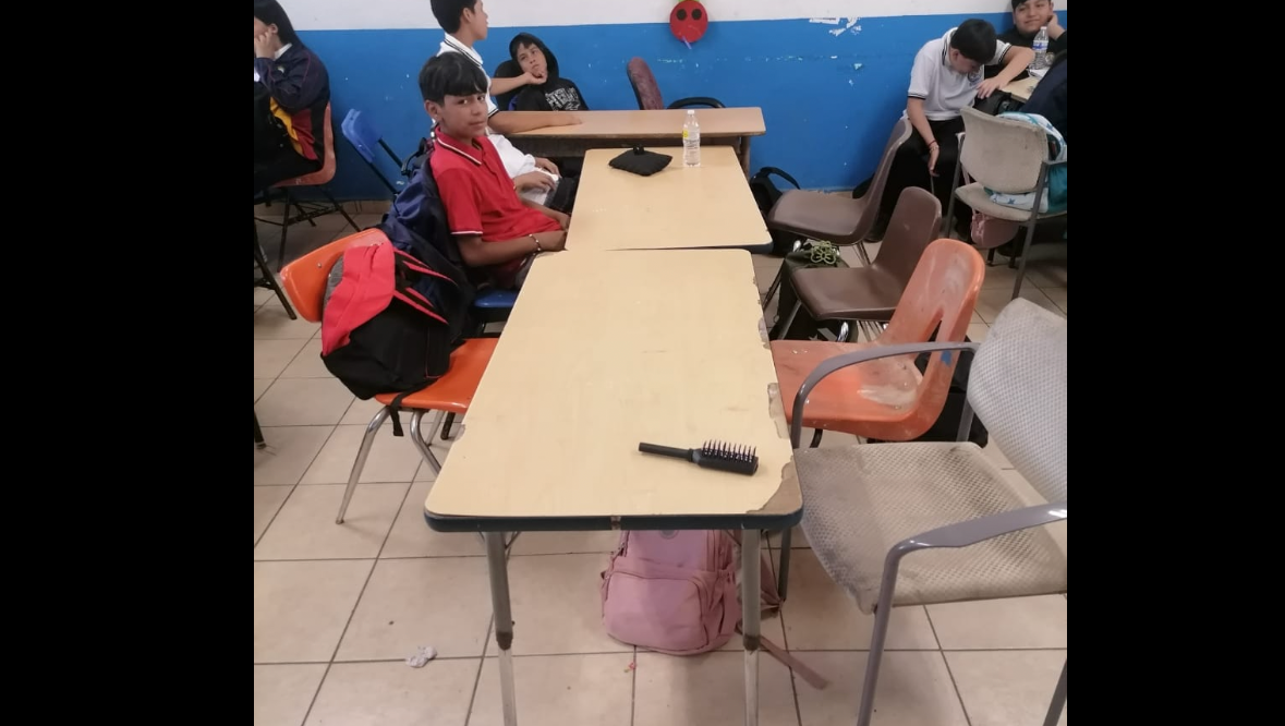 Fundraiser by Jeannette Castillo : Support Newer Desks for Tijuana Students