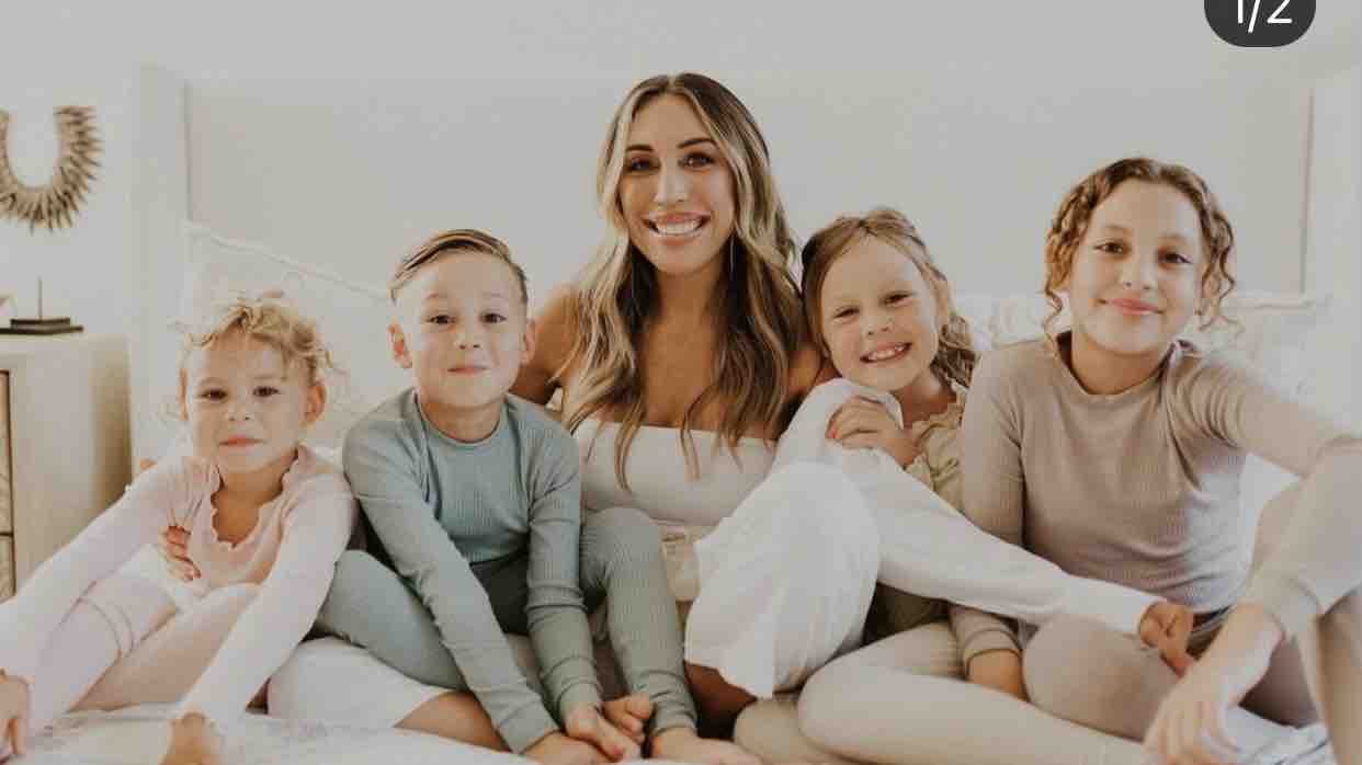 Fundraiser by Jim LeDuc : Miracle for Single Mom of Four!