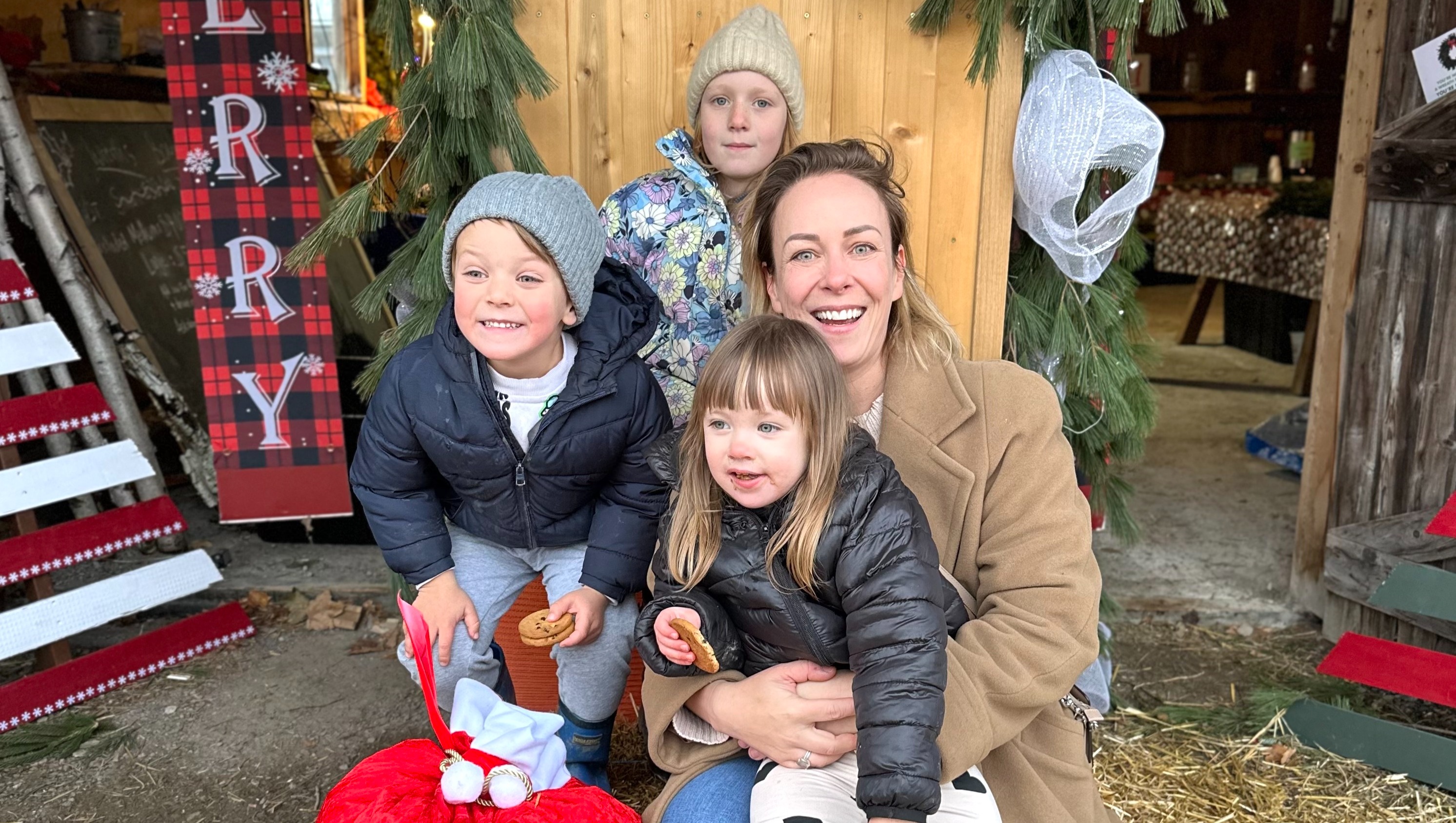 Fundraiser by Kandyce Betts : Bring Christmas Joy to a Small Business ...