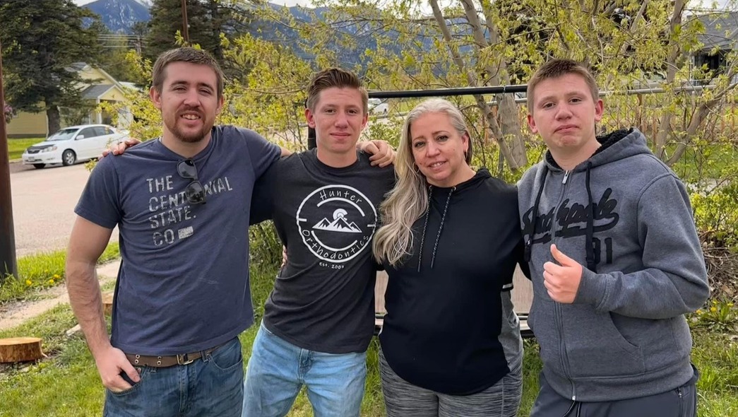 Fundraiser for Sara Blackhurst by Stasi Dale : Help the Blackhurst ...