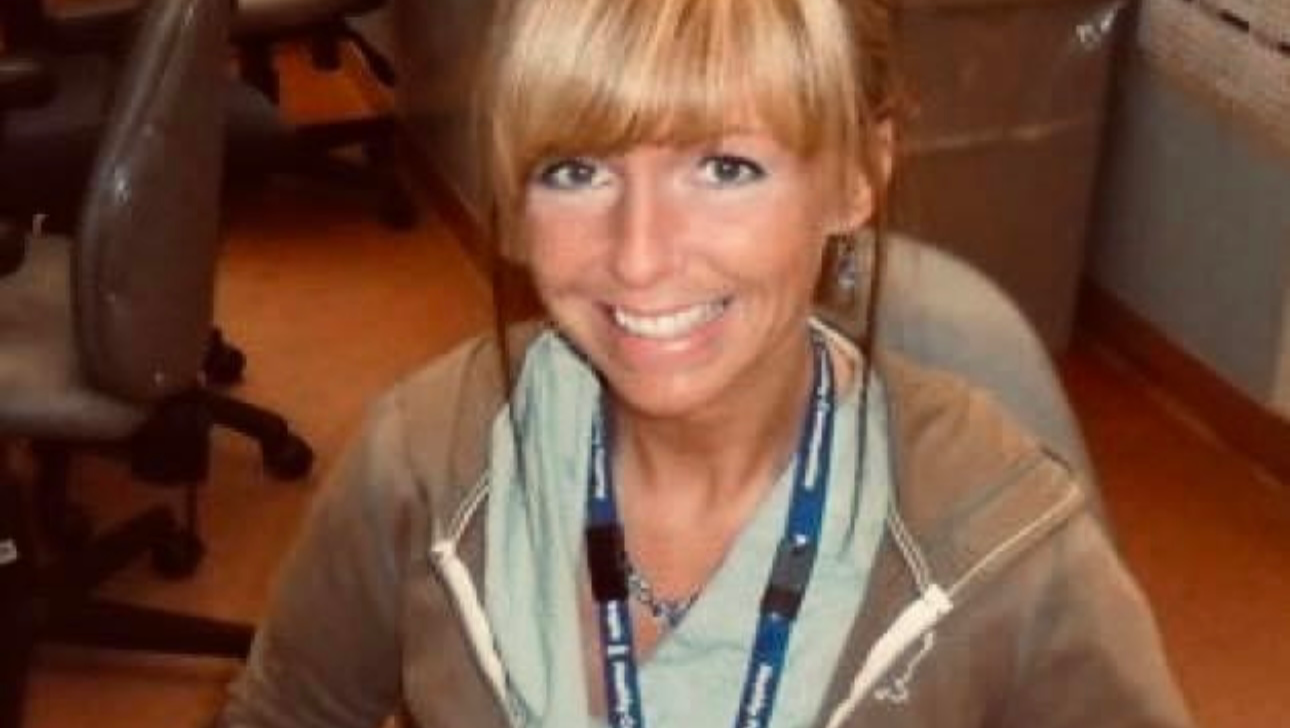 Fundraiser by Corrina, Laura ,Kelly : Paying it forward to Charlene