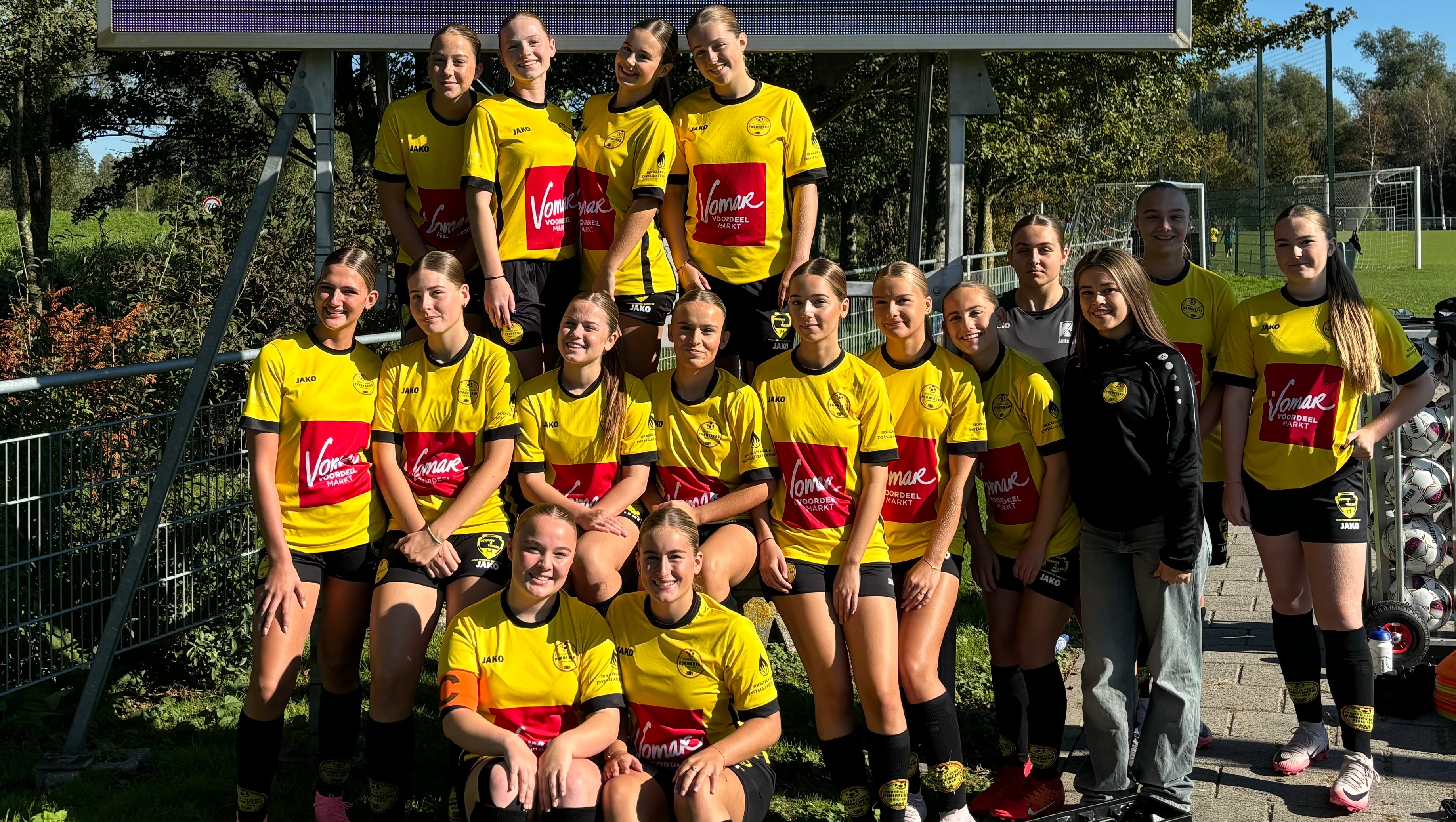 Fundraiser by Marvin Swart : Jeugd voetbal toernooi Frankrijk 2025