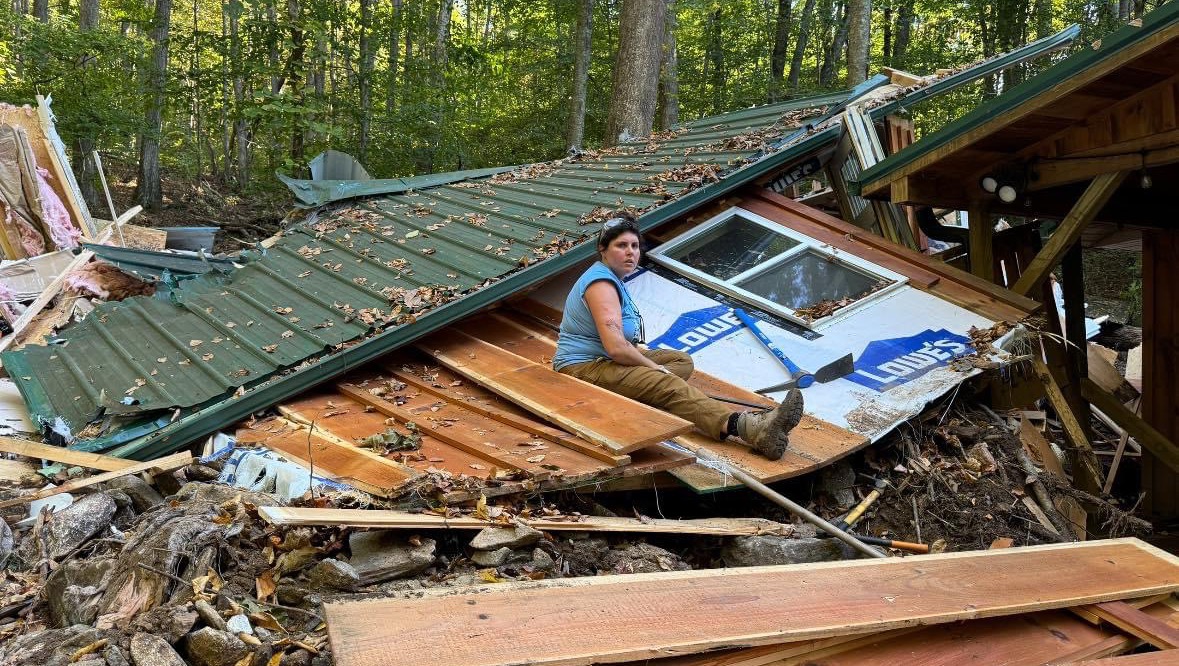 Fundraiser for Darlene Azarmi by Crystal Grantham : Rebuild after I ...