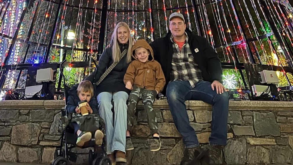 Fundraiser for Amanda Rivenbark by Alison Romano : Together We Can Lift ...
