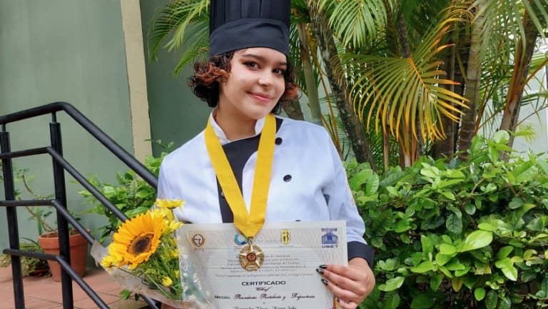 Fundraiser by Magaly Castro : Sofía Hernández Vivas para cubrir gastos ...