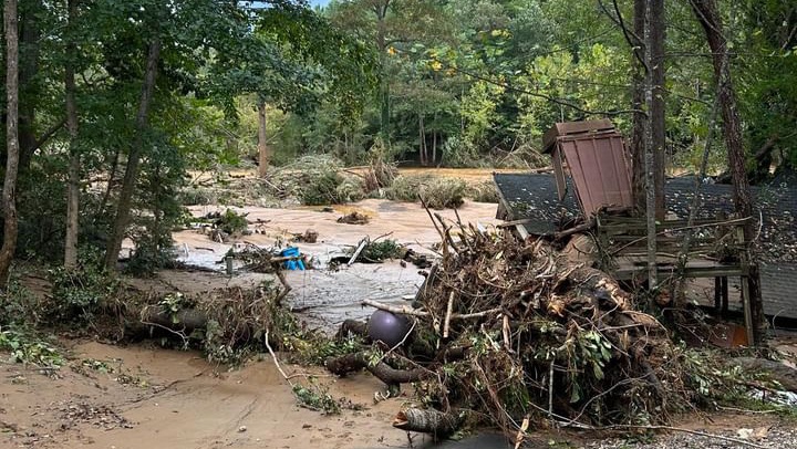 Fundraiser by Dallas Moss : Help the Moss Family Rebuild Their Home