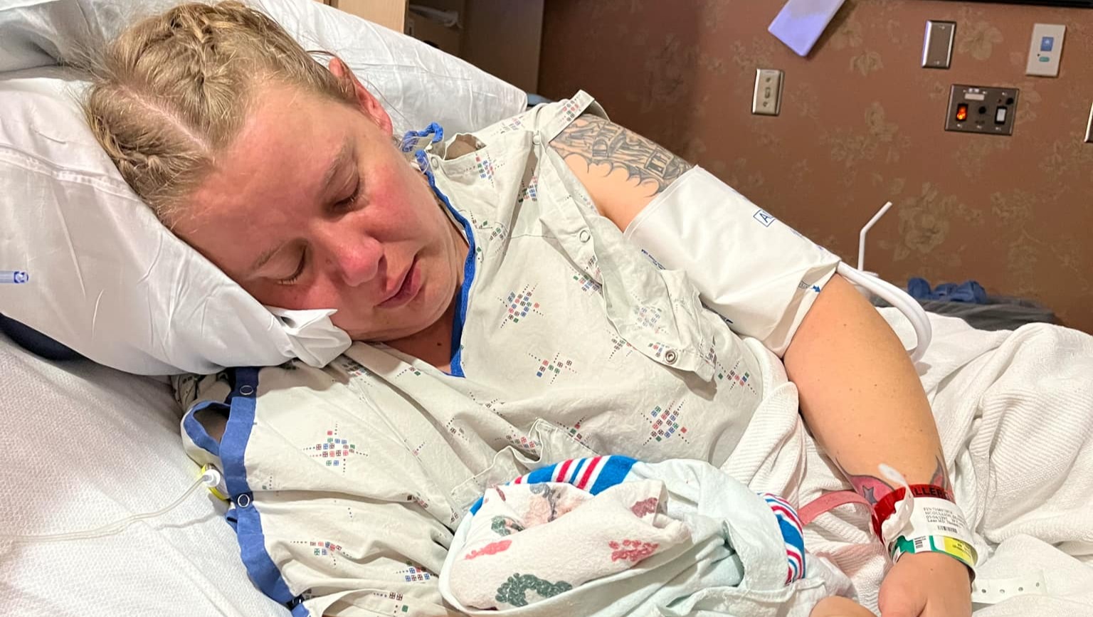 Fundraiser by Crystal Leslie : Easing Deserae's Burden After Stillbirth