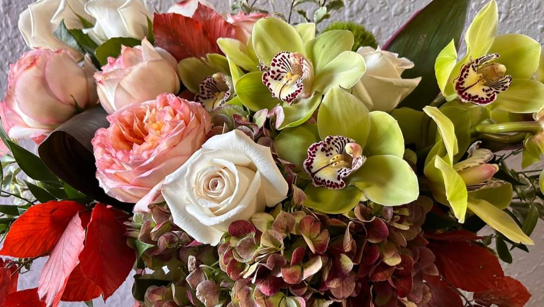 Fundraiser for Laurel Lopes by Carol Rash : Rebuild Bloom Box Floral ...