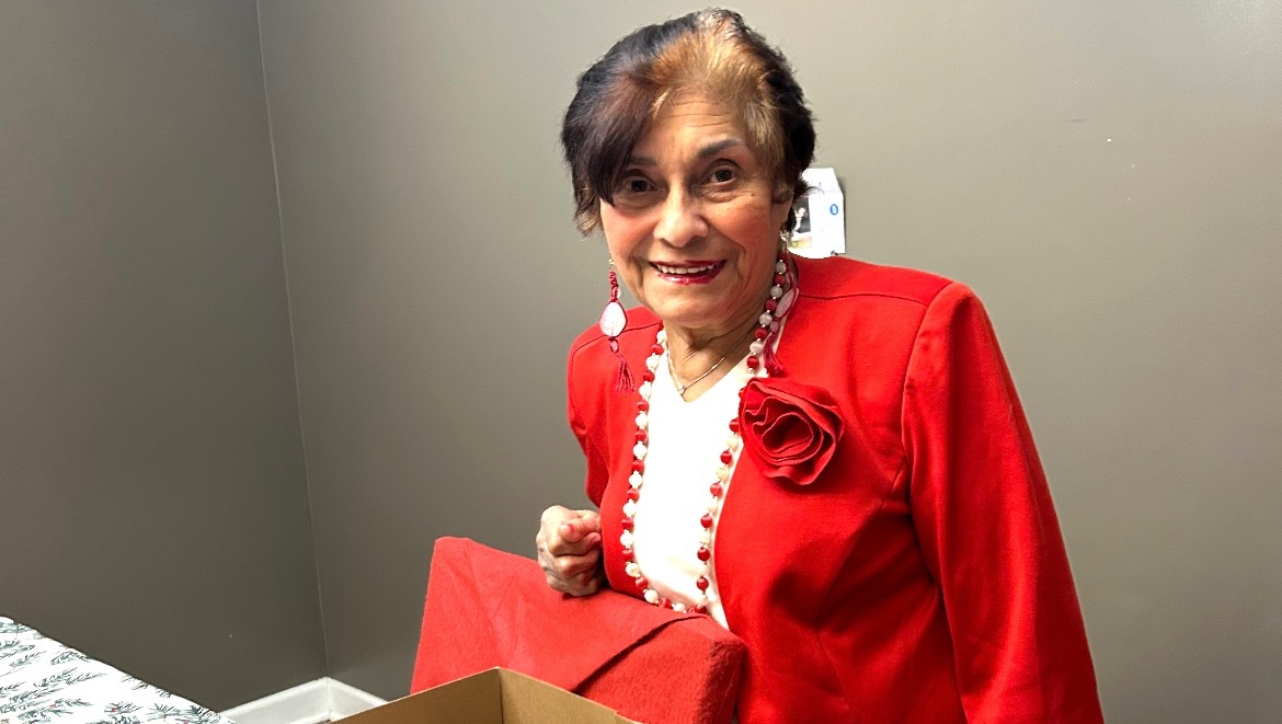 Fundraiser for Idenis Diaz by Leonora Rivera : Honoring Antonia Torres ...