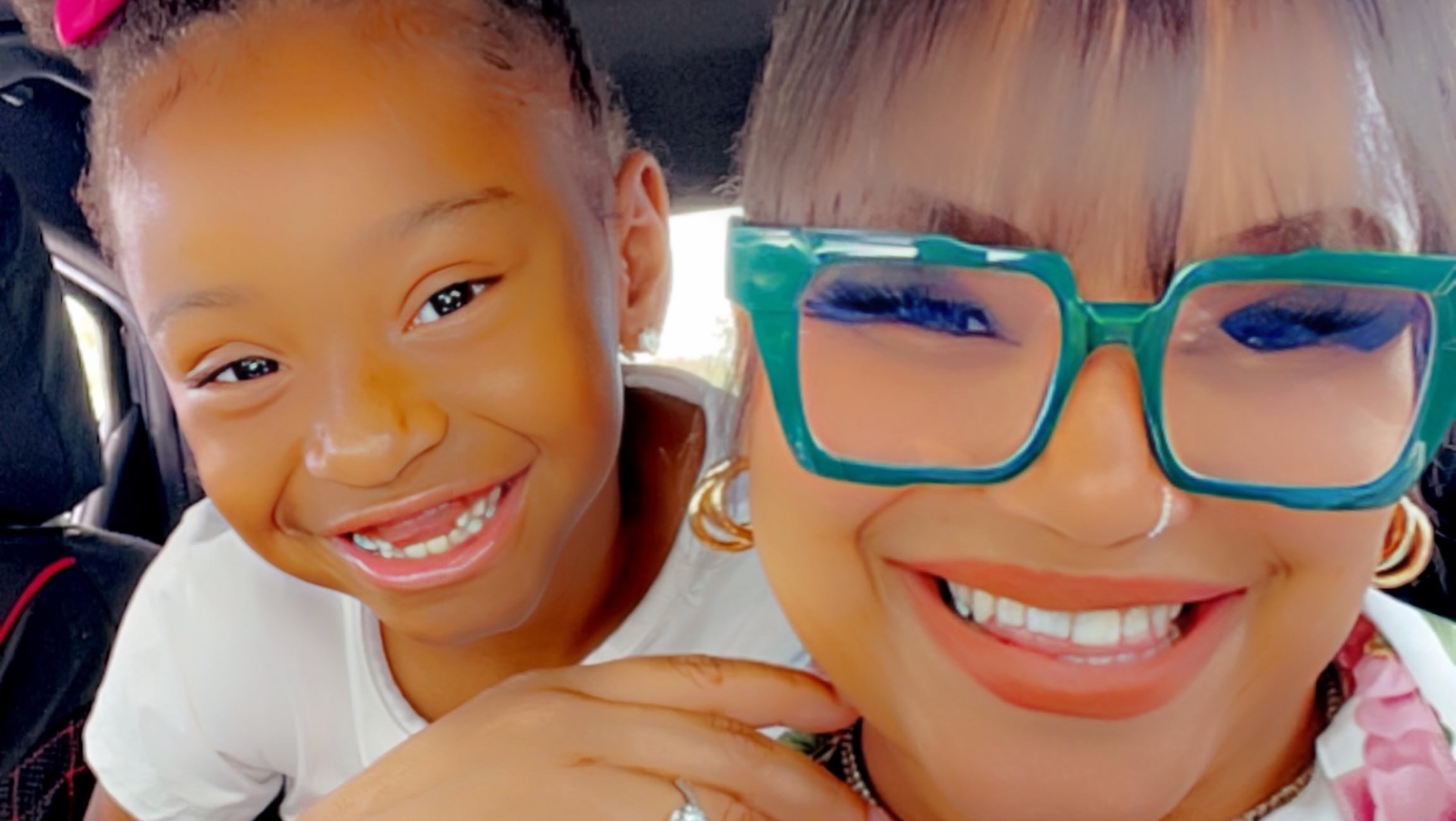 Fundraiser by Sandy Ward : Sandy and Daughter: Struggling Alone