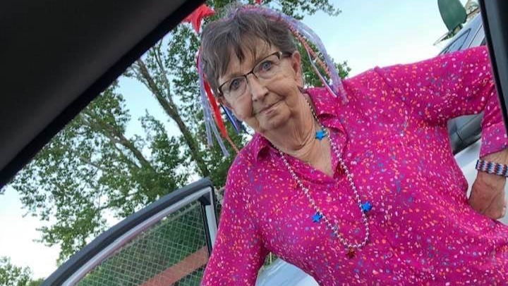 Fundraiser by Elizabeth Turley : Help Lana Be Laid To Rest