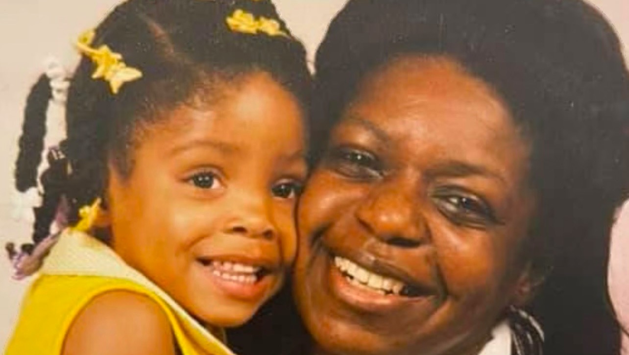 Fundraiser by Shaquasia Mcdaniel : Contribute to Debbie Weathers' Tribute