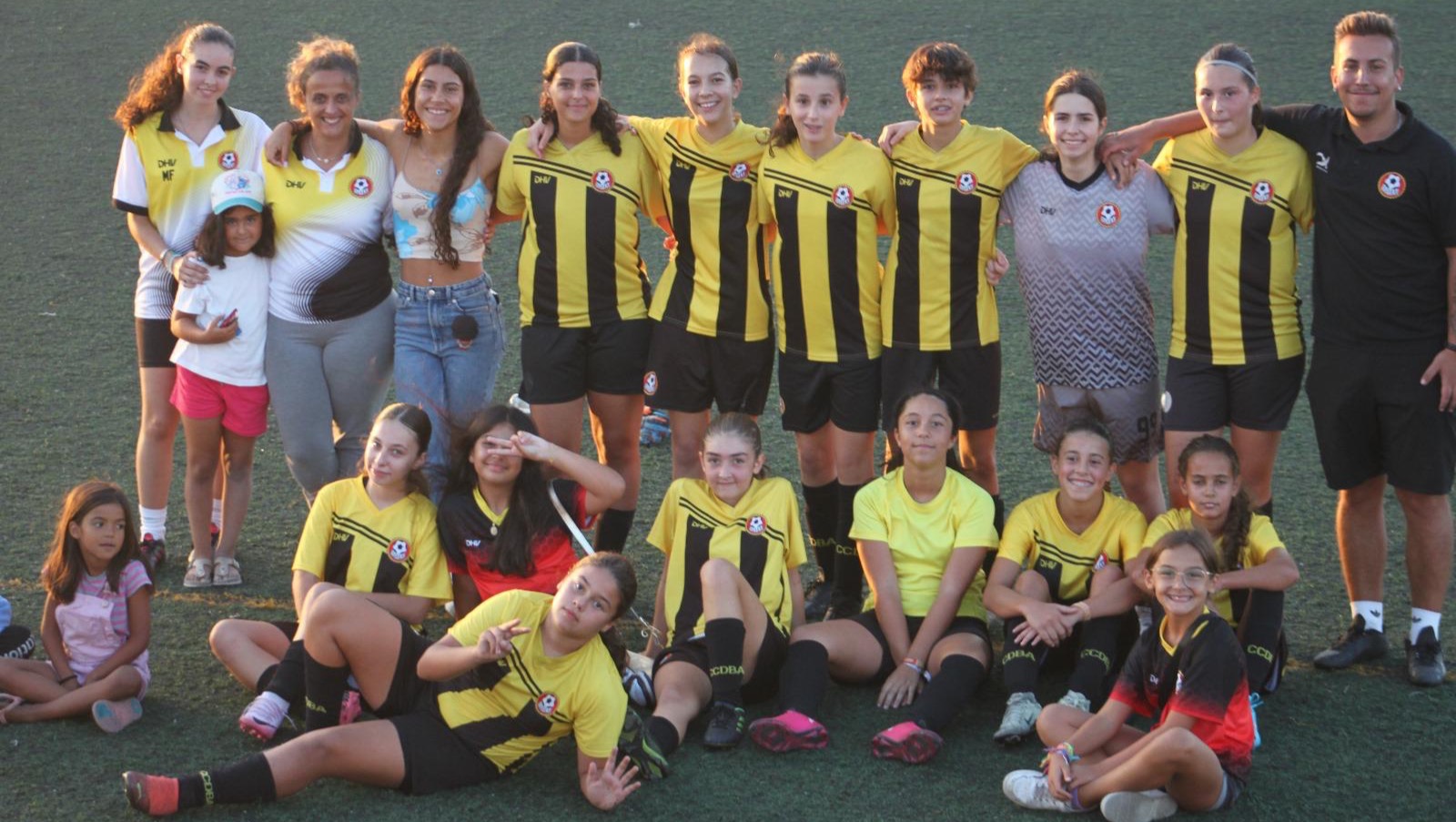 Fundraiser for Lindsey Calção by Mariana Cruz : Ajude a Equipa Feminina ...