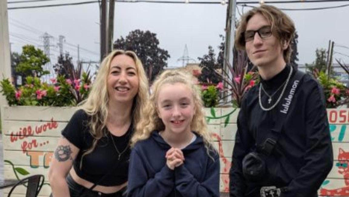 Fundraiser for Amy Scammell by Tyler HallE : My sister and my mother.