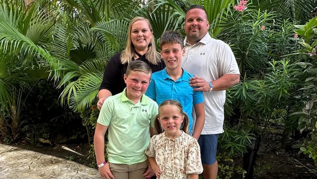 Fundraiser by Holly Fourtner : Family home gone in a devastating fire