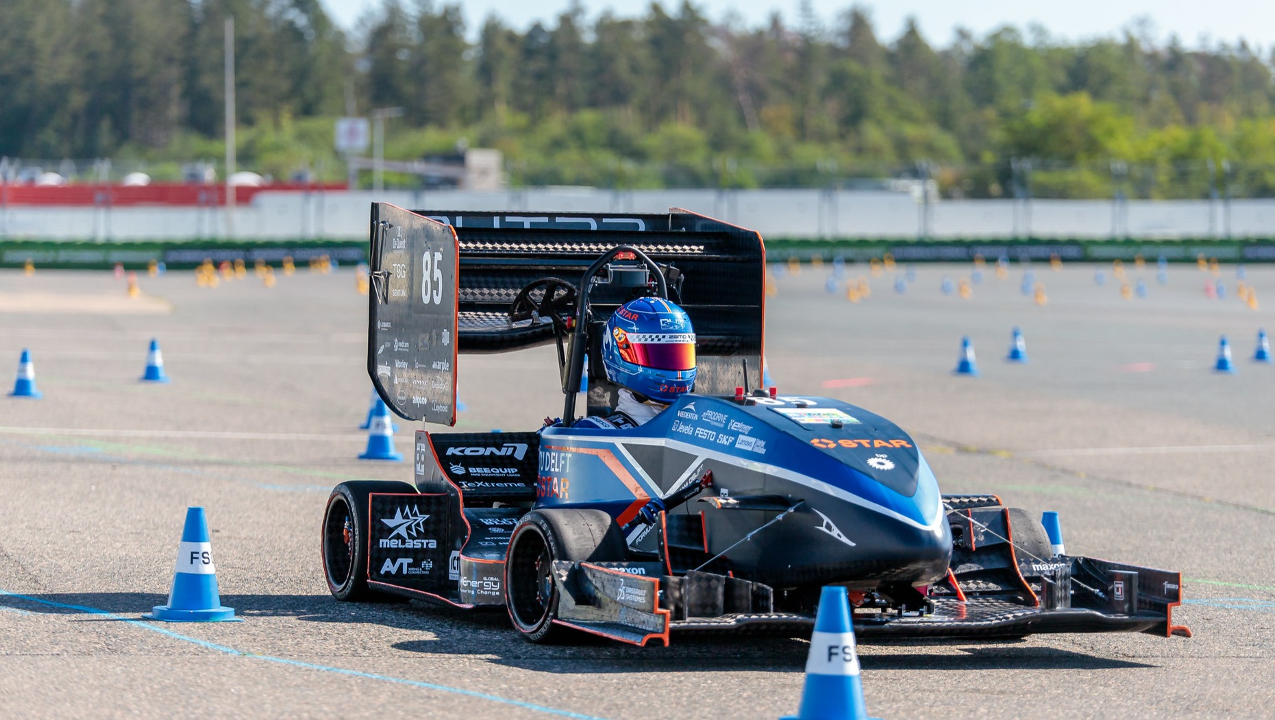 Fundraiser by Formula Student Team Delft : Help us build the DUT25 ...