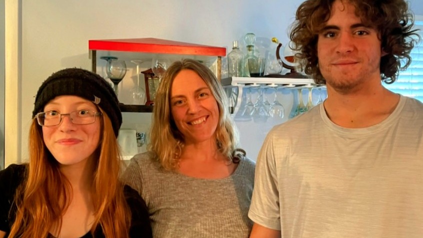 Fundraiser by Melissa Hallock : Help Stephanie Bongo Reunite her Family after two Hurricanes