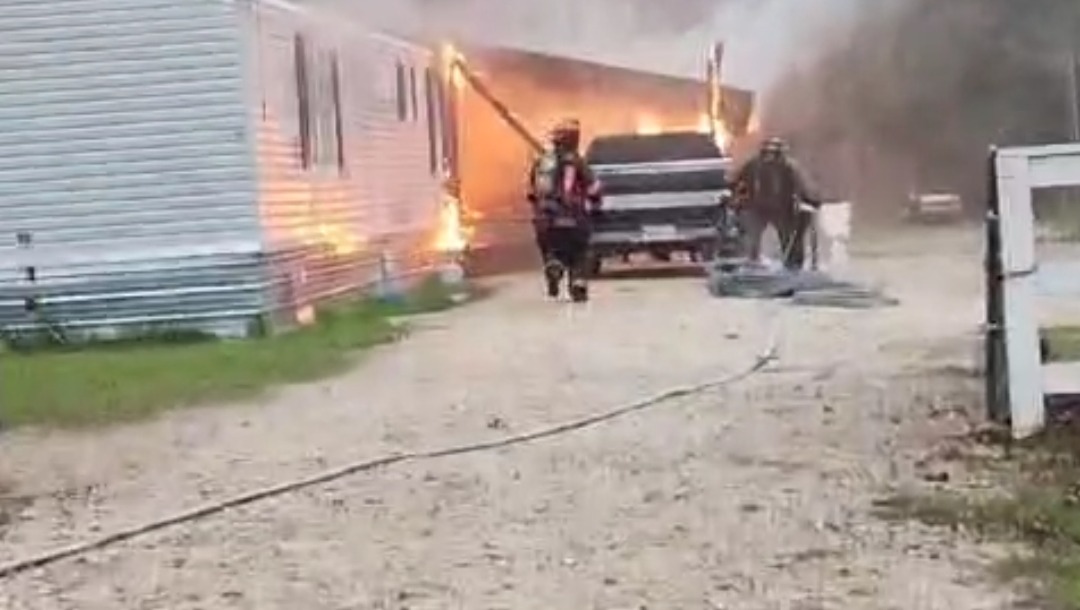 Fundraiser by Maria Gomez : Accidente inesperado que quemo mi casa