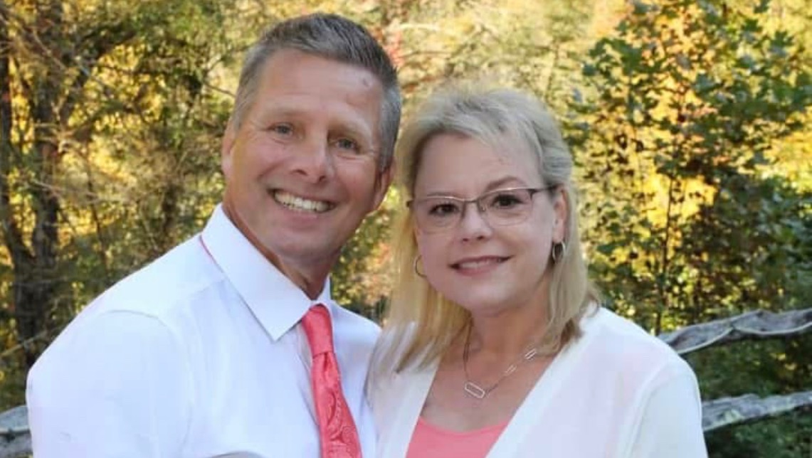 Fundraiser for Laurie Pearson by Marysa Loomis : In Memory of Tom: Help His Loved Ones