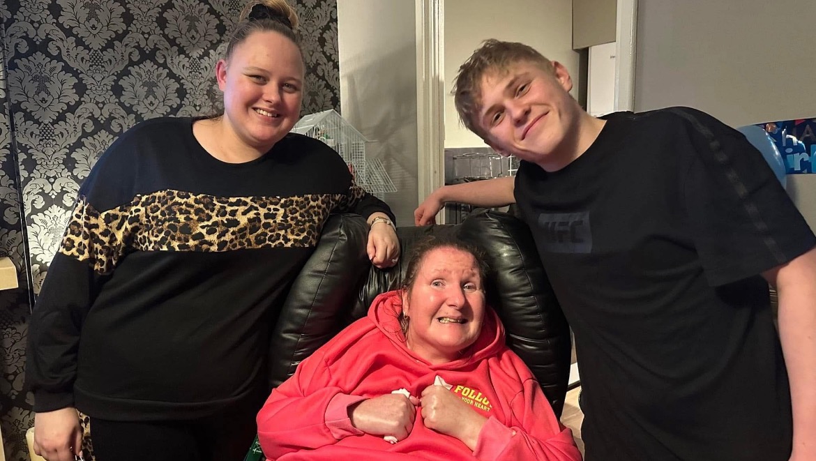 Fundraiser by Jonathan Duffield : Sponsor me running 52.4 miles ...