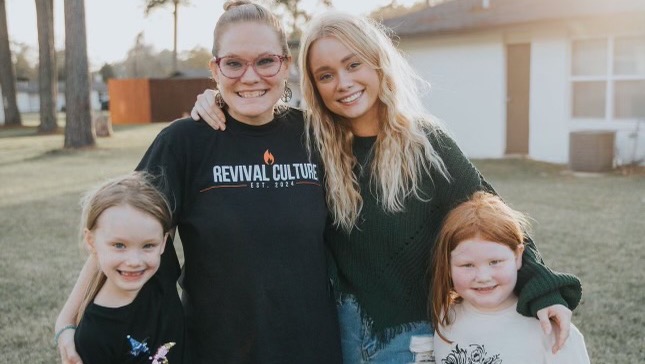 Fundraiser by Kayla Ebarb : Help Lisa Baer Keep Her Home